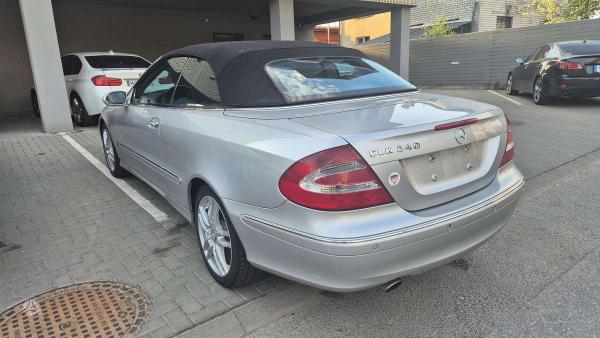 Grey Mercedes-Benz clk-240 2003 in Kaunas, with an engine capacity of 2.60 L and mileage of 209 thousand km for 4500 €, photo 9 on AUTOMOTO.COM.LV