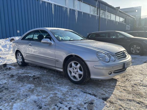 Grey Mercedes-Benz clk-240 2004 in Vilnius, with an engine capacity of 2.60 L and mileage of 347 thousand km for 1750 €, photo 3 on AUTOMOTO.COM.LV