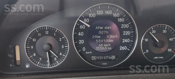 Мерседес ЦЛК 270 2003 в Рига на AUTOMOTO.COM.LV Черный Мерседес ЦЛК 270 2003 в Рига, объемом двигателя 2.70 л и пробегом 356 тыс. км за 3200 €, фото 4 на AUTOMOTO.COM.LV