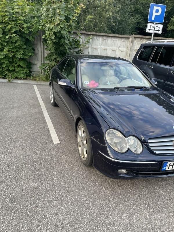Melns Mercedes-Benz clk-270 2005 Daugavpils, ar dzinēja tilpumu 2.70 L un nobraukumu 376 tūkst. km par 2650 €, foto 4 vietnē AUTOMOTO.COM.LV