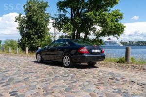 Черный Мерседес ЦЛК 270 2005 в Рига, объемом двигателя 2.70 л и пробегом 290 тыс. км за 3700 €, фото 4 на AUTOMOTO.COM.LV