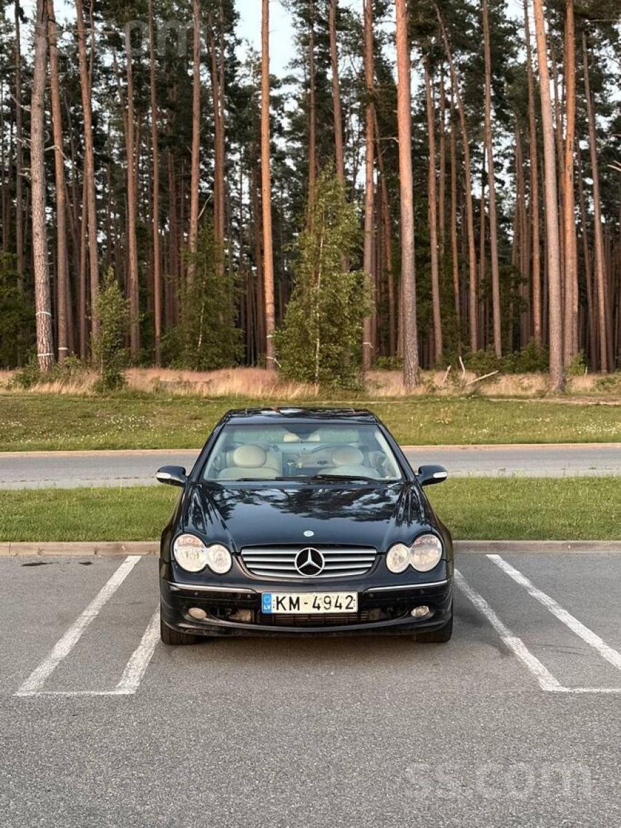 Black Mercedes-Benz clk-270 2005 in Riga, with an engine capacity of 2.70 L and mileage of 337 thousand km for 2200 €, photo 3 on AUTOMOTO.COM.LV