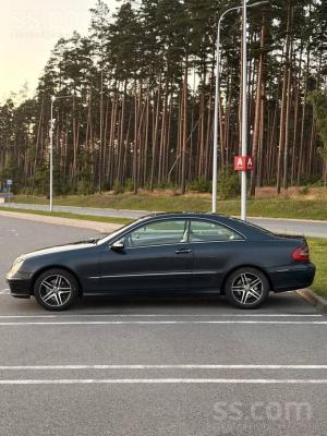 Black Mercedes-Benz clk-270 2005 in Riga, with an engine capacity of 2.70 L and mileage of 337 thousand km for 2200 €, photo 5 on AUTOMOTO.COM.LV