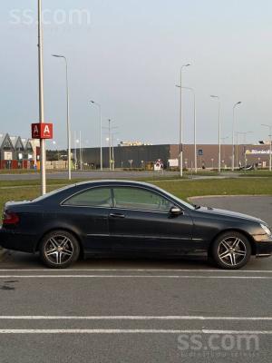 Black Mercedes-Benz clk-270 2005 in Riga, with an engine capacity of 2.70 L and mileage of 337 thousand km for 2200 €, photo 9 on AUTOMOTO.COM.LV