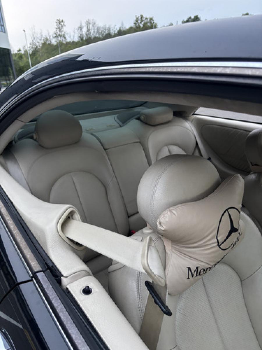 Melns Mercedes-Benz clk-270 2005 Narva, ar dzinēja tilpumu 2.70 L un nobraukumu 342 tūkst. km par 4300 €, foto 8 vietnē AUTOMOTO.COM.LV