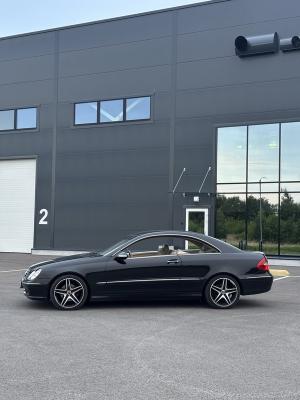 Melns Mercedes-Benz clk-270 2005 Narva, ar dzinēja tilpumu 2.70 L un nobraukumu 342 tūkst. km par 4300 €, foto 13 vietnē AUTOMOTO.COM.LV