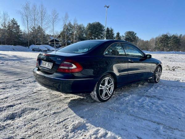 Blue Mercedes-Benz clk-270 2003 in Vilnius, with an engine capacity of 2.69 L and mileage of 294 thousand km for 2500 €, photo 2 on AUTOMOTO.COM.LV