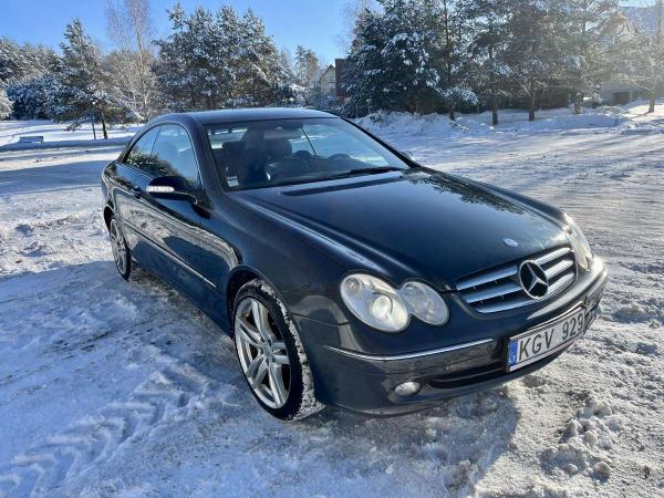 Blue Mercedes-Benz clk-270 2003 in Vilnius, with an engine capacity of 2.69 L and mileage of 294 thousand km for 2500 €, photo 6 on AUTOMOTO.COM.LV