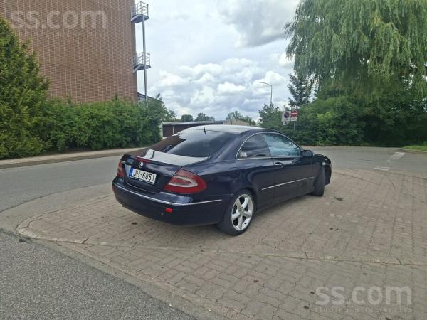 Blue Mercedes-Benz clk-270 2003 in Tukums, with an engine capacity of 2.70 L and mileage of 252 thousand km for 2200 €, photo 6 on AUTOMOTO.COM.LV