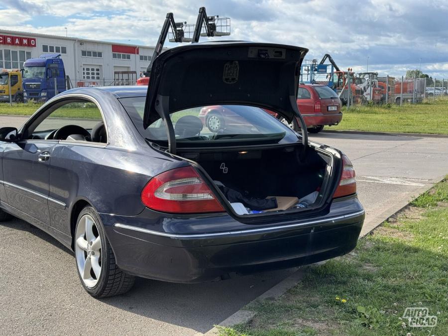 Blue Mercedes-Benz clk-270 2004 in Marijampole, with an engine capacity of 2.70 L and mileage of 291 thousand km for 1600 €, photo 11 on AUTOMOTO.COM.LV