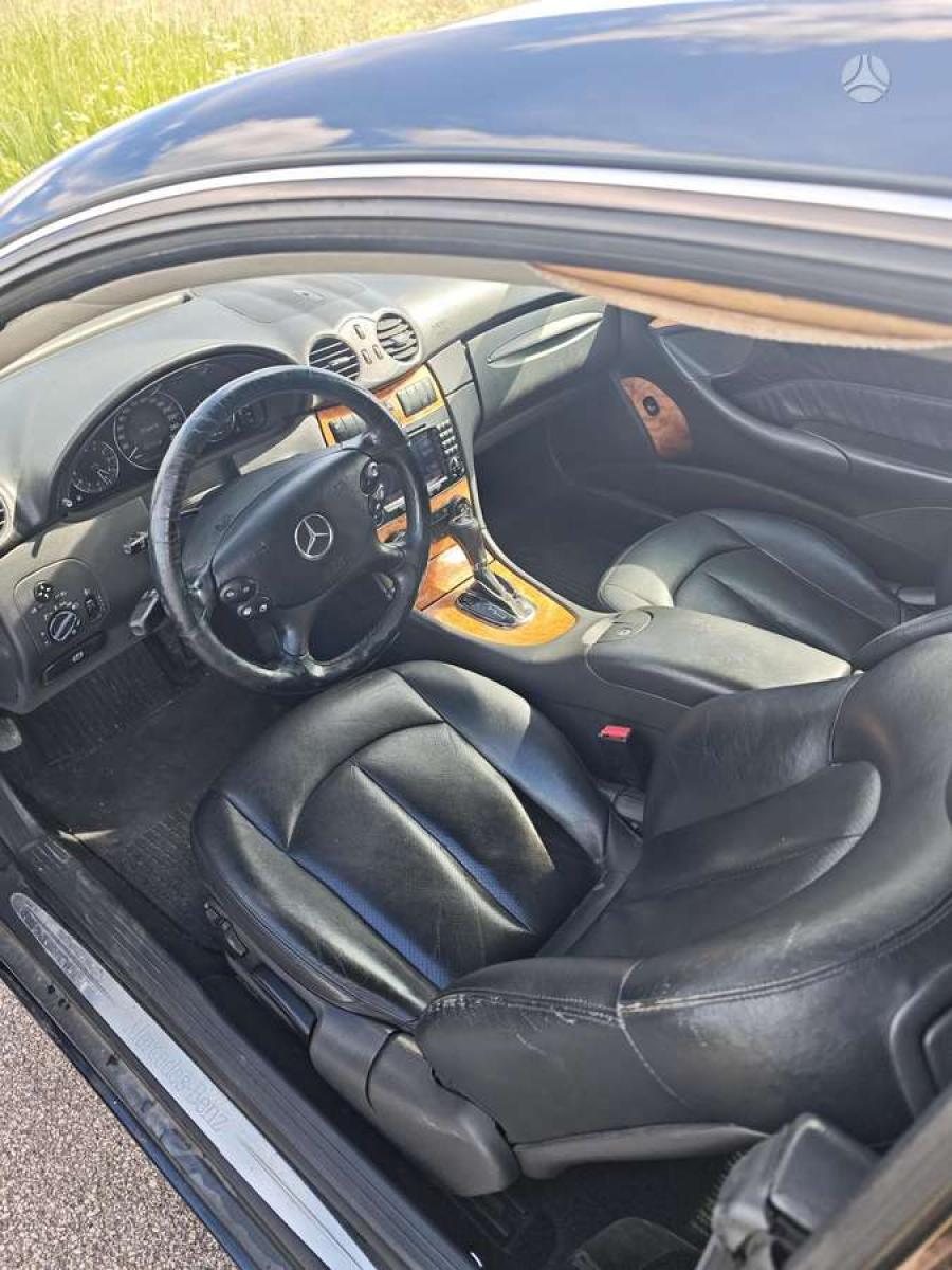 Blue Mercedes-Benz clk-270 2005 in Elektrenai, with an engine capacity of 0.00 L and mileage of 260 thousand km for 2850 €, photo 7 on AUTOMOTO.COM.LV