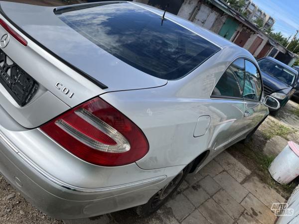 Mercedes-Benz clk-270 2002 Kauņa, ar dzinēja tilpumu 2.70 L un nobraukumu 300 tūkst. km par 500 €, foto 2 vietnē AUTOMOTO.COM.LV