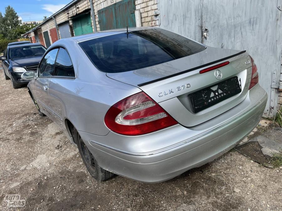 Mercedes-Benz clk-270 2002 Kauņa, ar dzinēja tilpumu 2.70 L un nobraukumu 300 tūkst. km par 500 €, foto 4 vietnē AUTOMOTO.COM.LV
