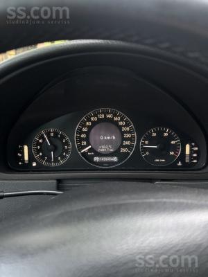 Mercedes-Benz clk-270 2003 Rīga, ar dzinēja tilpumu 2.70 L un nobraukumu 314 tūkst. km par 3900 €, foto 4 vietnē AUTOMOTO.COM.LV