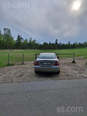 Mercedes-Benz clk-270 2003 Rīga, ar dzinēja tilpumu 2.70 L un nobraukumu 251 tūkst. km par 2900 €, foto 4 vietnē AUTOMOTO.COM.LV