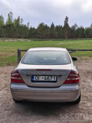 Mercedes-Benz clk-270 2003 Rīga, ar dzinēja tilpumu 2.70 L un nobraukumu 251 tūkst. km par 2900 €, foto 5 vietnē AUTOMOTO.COM.LV