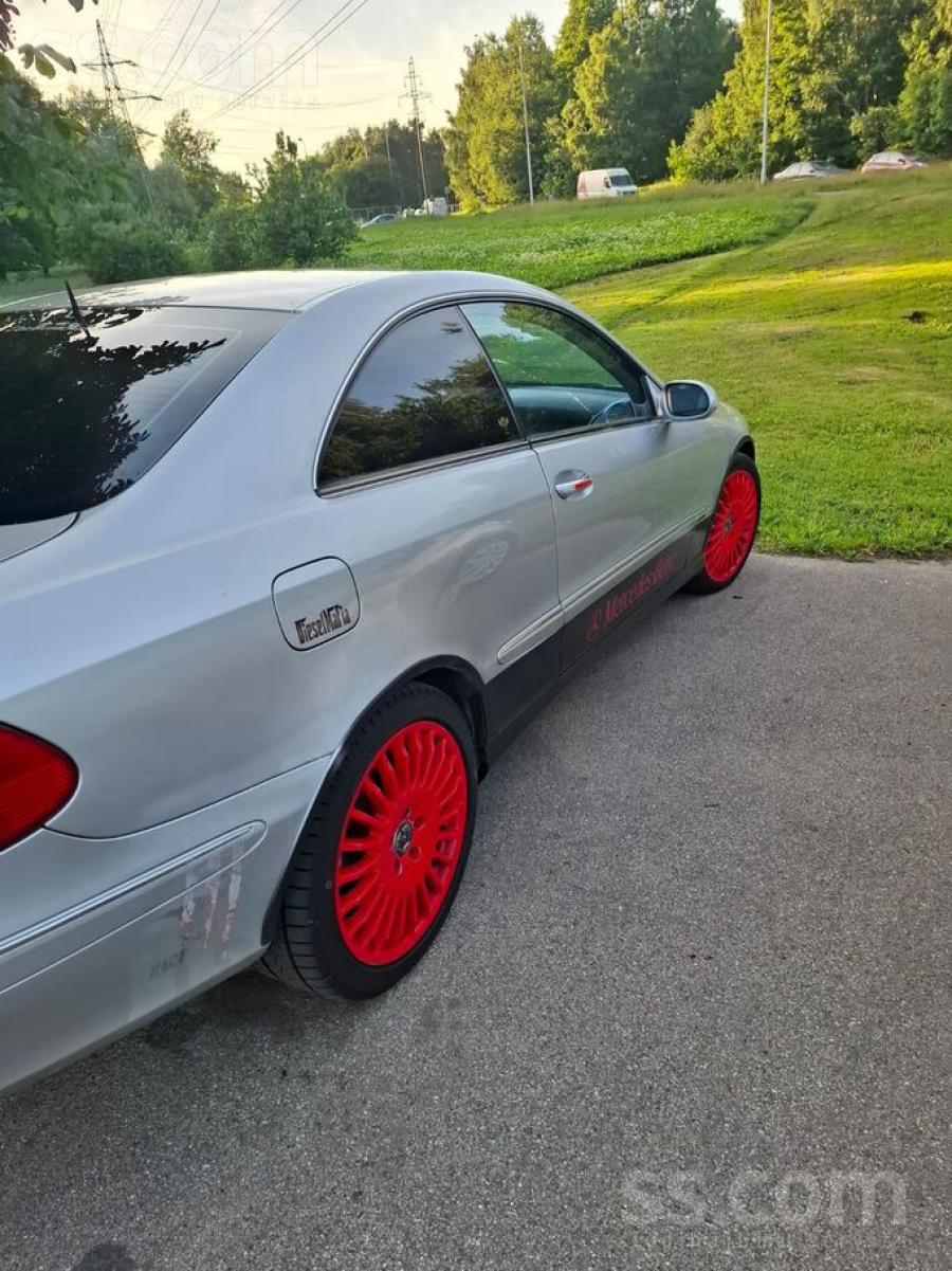 Mercedes-Benz clk-270 2003 Rīga, ar dzinēja tilpumu 2.70 L un nobraukumu 352 tūkst. km par 1800 €, foto 4 vietnē AUTOMOTO.COM.LV