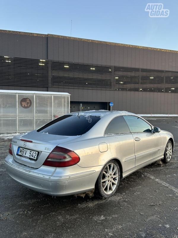 Grey Mercedes-Benz clk-270 2003 in Kaunas, with an engine capacity of 2.70 L and mileage of 248 thousand km for 2300 €, photo 5 on AUTOMOTO.COM.LV