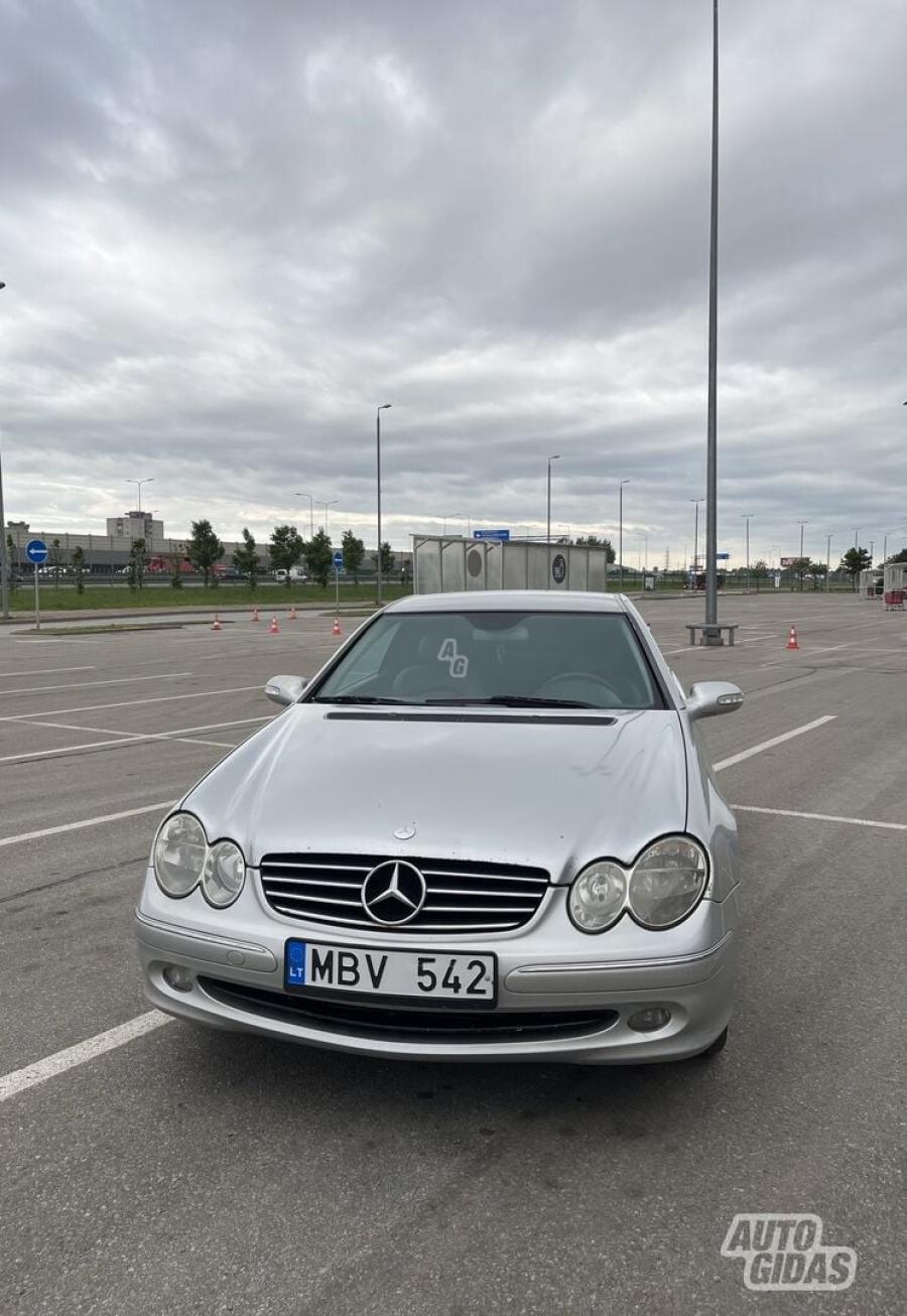 Grey Mercedes-Benz clk-270 2003 in Kaunas, with an engine capacity of 6.50 L and mileage of 248 thousand km for 1900 €, photo 3 on AUTOMOTO.COM.LV