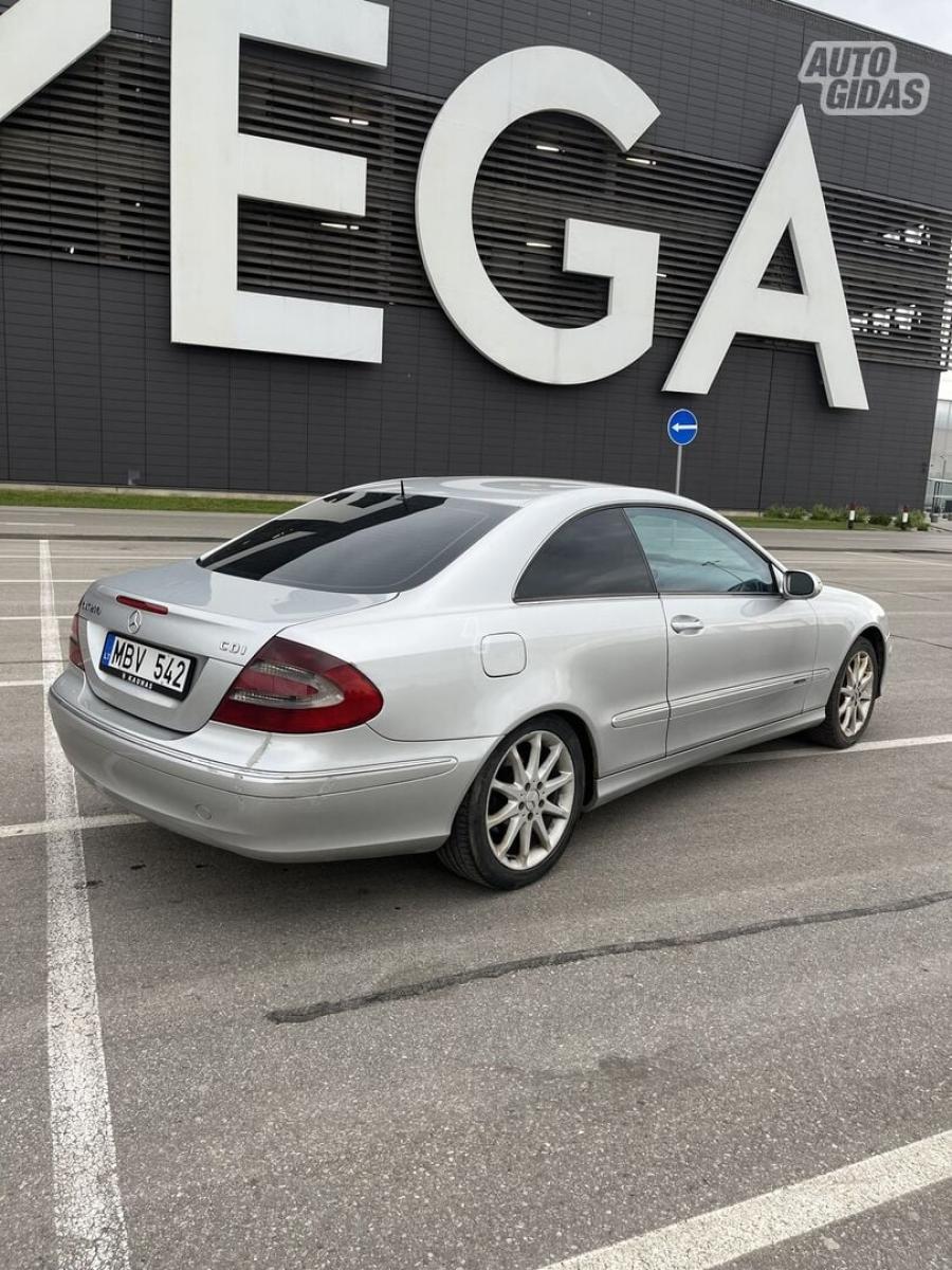 Grey Mercedes-Benz clk-270 2003 in Kaunas, with an engine capacity of 6.50 L and mileage of 248 thousand km for 1900 €, photo 6 on AUTOMOTO.COM.LV
