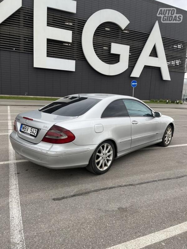 Pelēks Mercedes-Benz clk-270 2003 Kauņa, ar dzinēja tilpumu 6.50 L un nobraukumu 248 tūkst. km par 1850 €, foto 5 vietnē AUTOMOTO.COM.LV