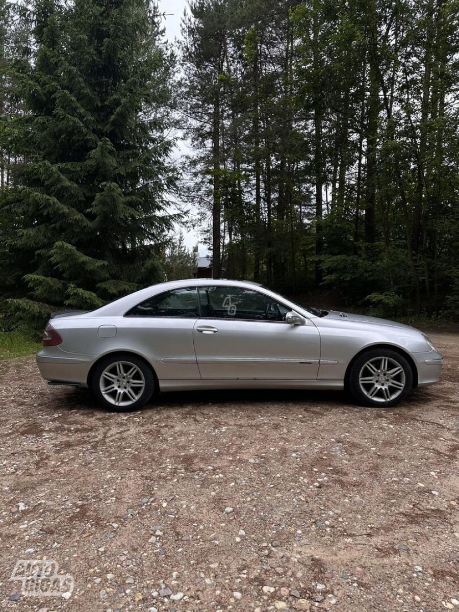 Pelēks Mercedes-Benz clk-270 2003 Utena, ar dzinēja tilpumu 2.70 L un nobraukumu 356 tūkst. km par 2200 €, foto 10 vietnē AUTOMOTO.COM.LV