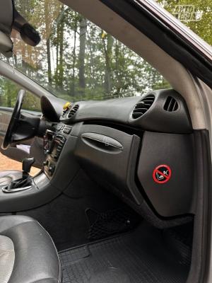 Pelēks Mercedes-Benz clk-270 2003 Utena, ar dzinēja tilpumu 2.70 L un nobraukumu 356 tūkst. km par 2200 €, foto 20 vietnē AUTOMOTO.COM.LV