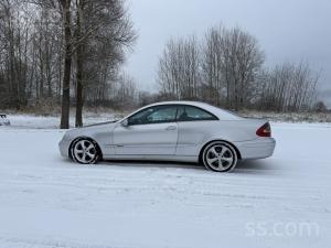 Grey Mercedes-Benz clk-270 2003 in Riga, with an engine capacity of 2.70 L and mileage of 380 thousand km for 2800 €, photo  on AUTOMOTO.COM.LV