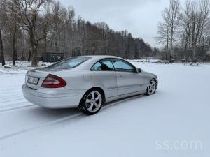 Grey Mercedes-Benz clk-270 2003 in Riga, with an engine capacity of 2.70 L and mileage of 380 thousand km for 2800 €, photo 5 on AUTOMOTO.COM.LV
