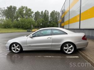 Pelēks Mercedes-Benz clk-270 2003 Rīga, ar dzinēja tilpumu 2.70 L un nobraukumu 380 tūkst. km par 2800 €, foto 3 vietnē AUTOMOTO.COM.LV