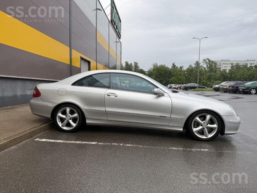 Pelēks Mercedes-Benz clk-270 2003 Rīga, ar dzinēja tilpumu 2.70 L un nobraukumu 380 tūkst. km par 2800 €, foto 5 vietnē AUTOMOTO.COM.LV