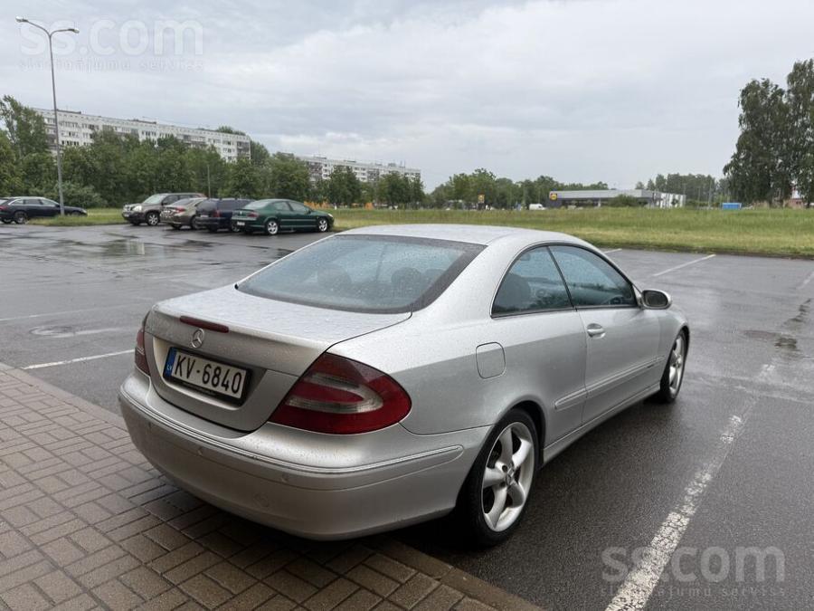 Pelēks Mercedes-Benz clk-270 2003 Rīga, ar dzinēja tilpumu 2.70 L un nobraukumu 380 tūkst. km par 2800 €, foto 6 vietnē AUTOMOTO.COM.LV