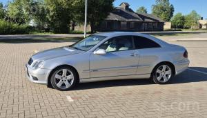 Pelēks Mercedes-Benz clk-270 2003 Rīga, ar dzinēja tilpumu 2.70 L un nobraukumu 282 tūkst. km par 2500 €, foto 4 vietnē AUTOMOTO.COM.LV