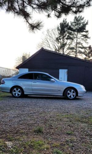 Grey Mercedes-Benz clk-270 2003 in Jurbarkas, with an engine capacity of 2.70 L and mileage of 333 thousand km for 2300 €, photo 3 on AUTOMOTO.COM.LV