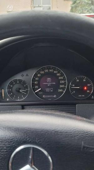 Grey Mercedes-Benz clk-270 2003 in Jurbarkas, with an engine capacity of 2.70 L and mileage of 333 thousand km for 2300 €, photo 7 on AUTOMOTO.COM.LV