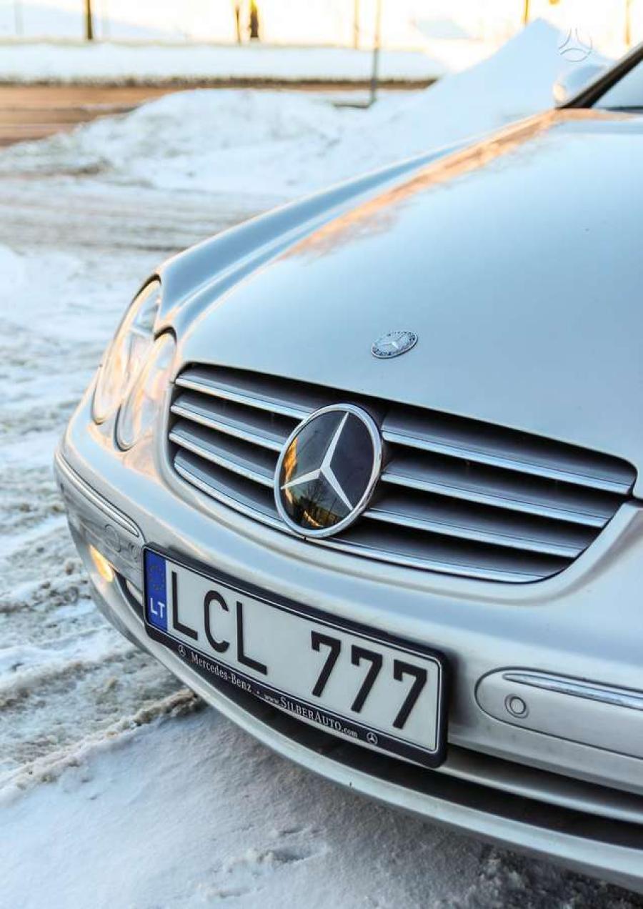 Pelēks Mercedes-Benz clk-270 2004 Viļņa, ar dzinēja tilpumu 2.69 L un nobraukumu 203 tūkst. km par 3800 €, foto 5 vietnē AUTOMOTO.COM.LV