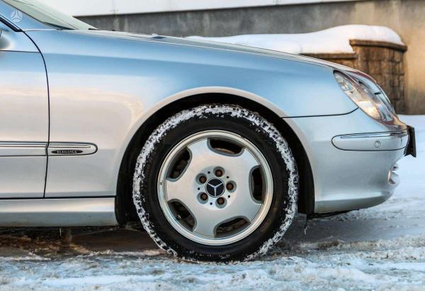 Pelēks Mercedes-Benz clk-270 2004 Viļņa, ar dzinēja tilpumu 2.69 L un nobraukumu 203 tūkst. km par 3800 €, foto 6 vietnē AUTOMOTO.COM.LV