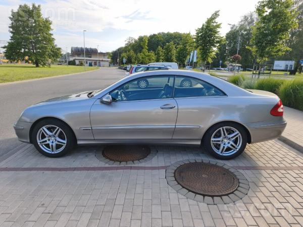 Grey Mercedes-Benz clk-270 2004 in Riga, with an engine capacity of 2.70 L and mileage of 251 thousand km for 2750 €, photo 4 on AUTOMOTO.COM.LV