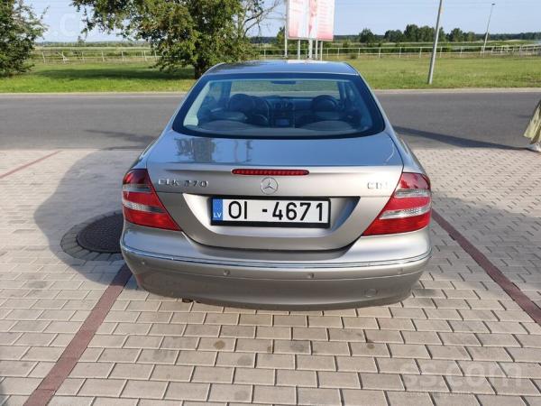 Grey Mercedes-Benz clk-270 2004 in Riga, with an engine capacity of 2.70 L and mileage of 251 thousand km for 2750 €, photo 6 on AUTOMOTO.COM.LV