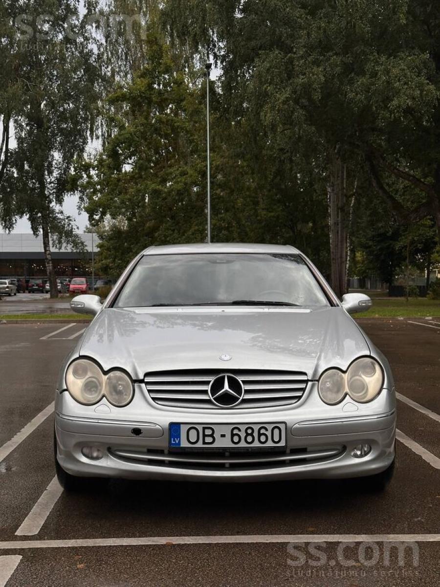 Grey Mercedes-Benz clk-270 2004 in Riga, with an engine capacity of 2.70 L and mileage of 344 thousand km for 2500 €, photo 3 on AUTOMOTO.COM.LV
