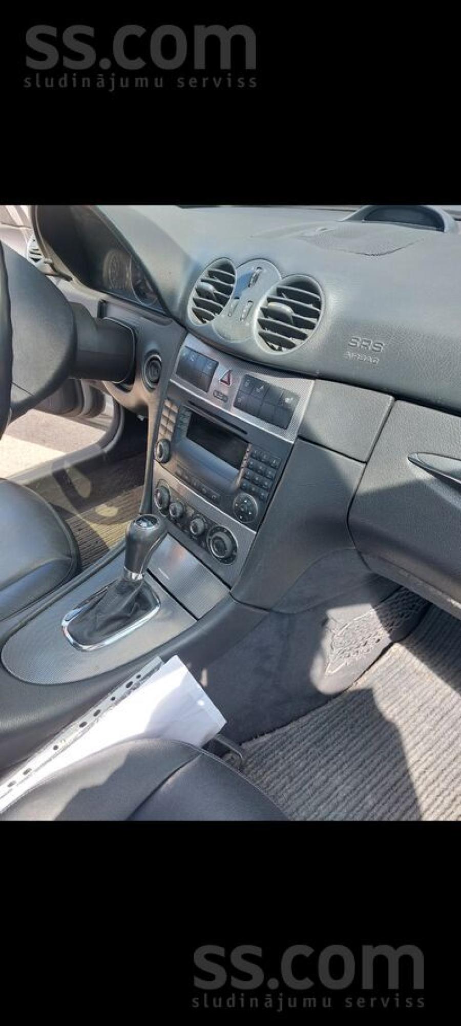 Grey Mercedes-Benz clk-270 2005 in Riga, with an engine capacity of 2.70 L and mileage of 263 thousand km for 2600 €, photo 3 on AUTOMOTO.COM.LV