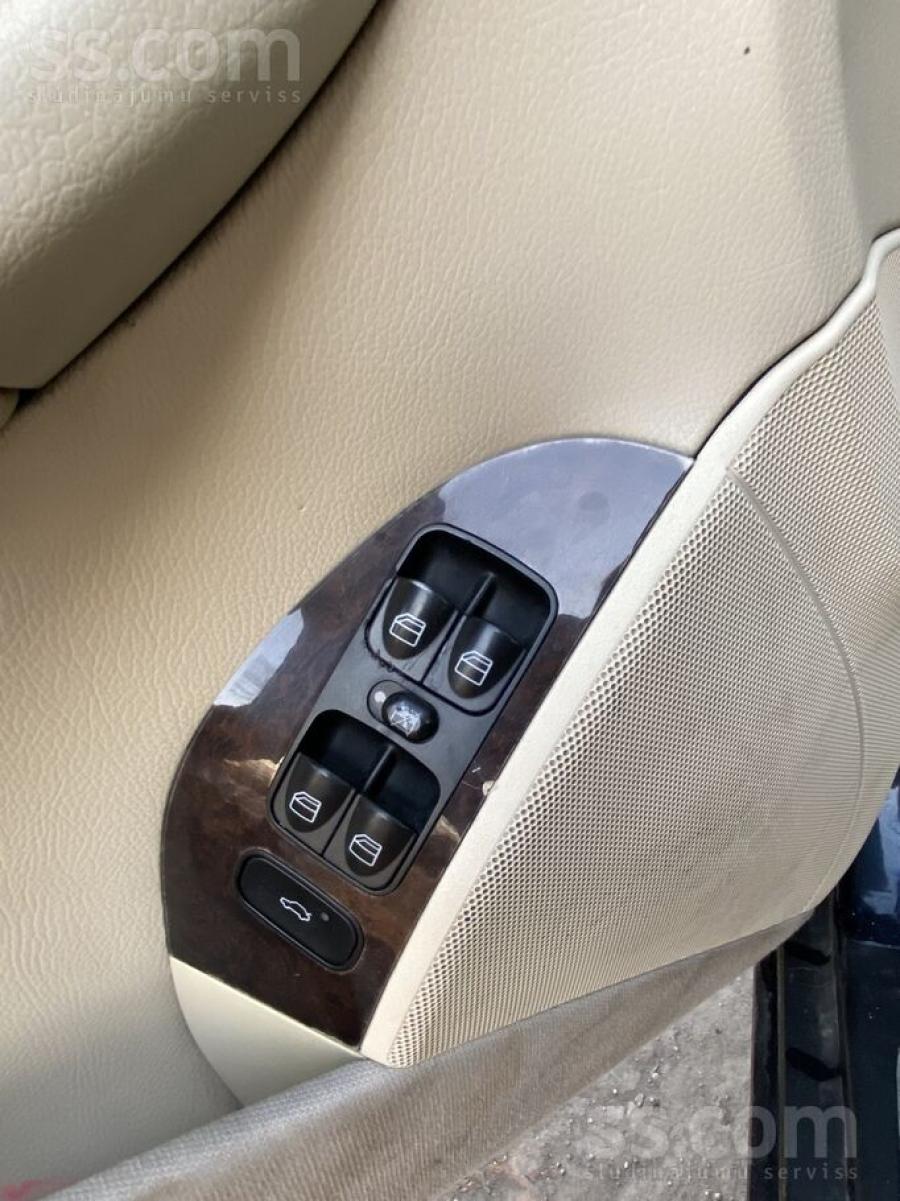Zils Mercedes-Benz clk-280 2005 Jelgava, ar dzinēja tilpumu 3.00 L un nobraukumu 305 tūkst. km par 1860 €, foto 7 vietnē AUTOMOTO.COM.LV