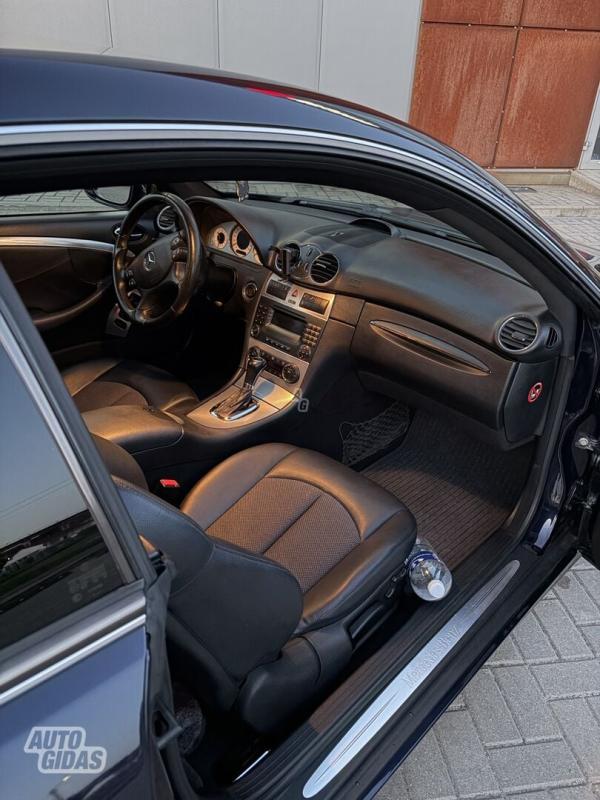 Blue Mercedes-Benz clk-280 2006 in Kaunas, with an engine capacity of 2.80 L and mileage of 215 thousand km for 3200 €, photo 9 on AUTOMOTO.COM.LV