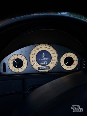 Blue Mercedes-Benz clk-280 2006 in Kaunas, with an engine capacity of 2.80 L and mileage of 215 thousand km for 3200 €, photo 14 on AUTOMOTO.COM.LV