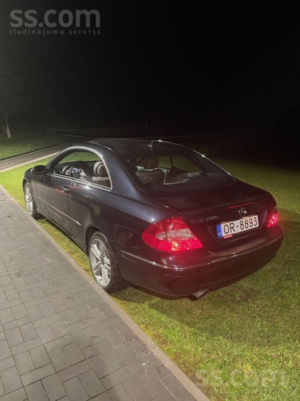 Blue Mercedes-Benz clk-280 2007 in Aizkraukle, with an engine capacity of 3.00 L and mileage of 207 thousand km for 7500 €, photo 6 on AUTOMOTO.COM.LV