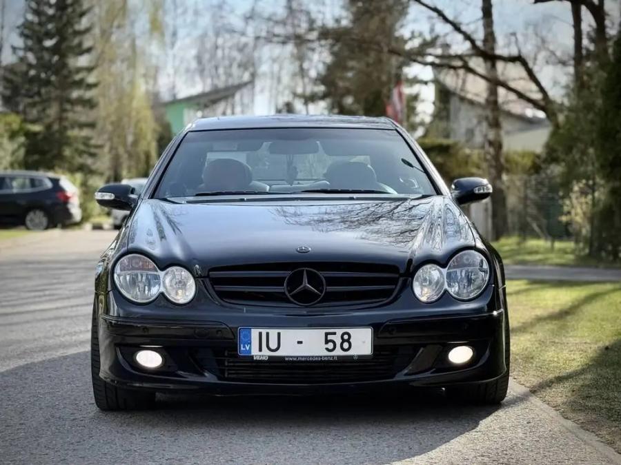 Melns Mercedes-Benz CLK 320 2006 Rīga, ar dzinēja tilpumu 3.00 L un nobraukumu 339 tūkst. km par 6950 €, foto 4 vietnē AUTOMOTO.COM.LV