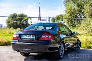 Melns Mercedes-Benz CLK 320 2006 Rīga, ar dzinēja tilpumu 3.00 L un nobraukumu 409 tūkst. km par 4490 €, foto 8 vietnē AUTOMOTO.COM.LV