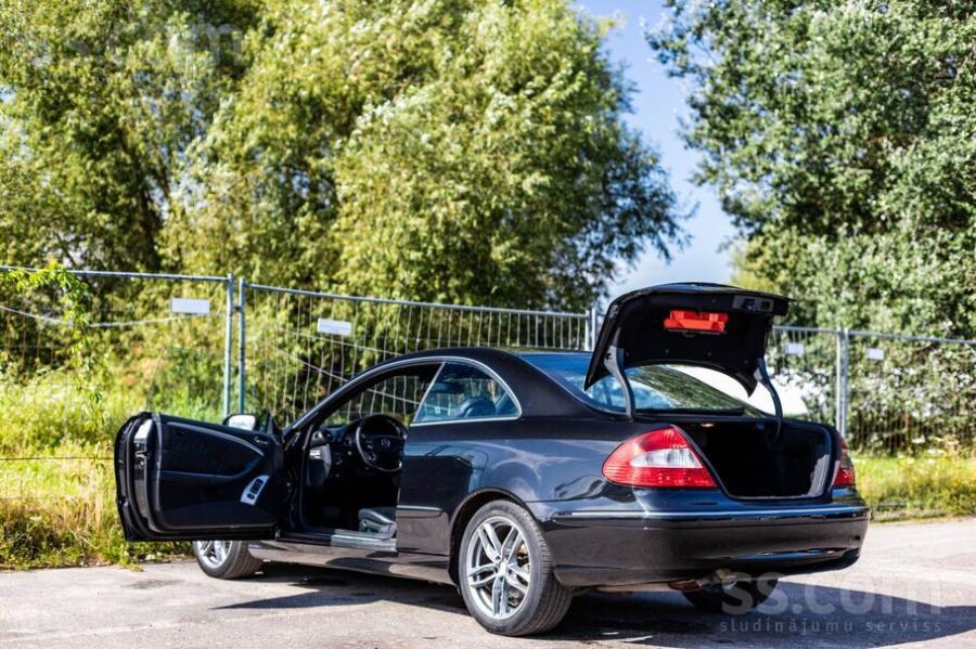 Melns Mercedes-Benz CLK 320 2006 Rīga, ar dzinēja tilpumu 3.00 L un nobraukumu 409 tūkst. km par 4490 €, foto 10 vietnē AUTOMOTO.COM.LV