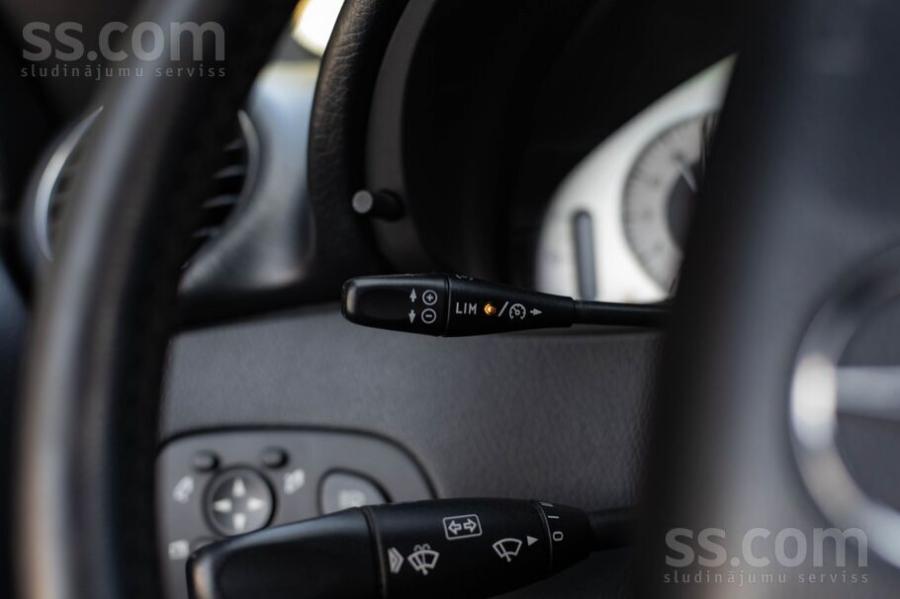 Melns Mercedes-Benz CLK 320 2006 Rīga, ar dzinēja tilpumu 3.00 L un nobraukumu 409 tūkst. km par 4490 €, foto 16 vietnē AUTOMOTO.COM.LV