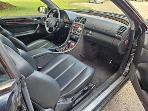 Zils Mercedes-Benz CLK 320 1999 Viļņa, ar dzinēja tilpumu 3.20 L un nobraukumu 144 tūkst. km par 4600 €, foto 12 vietnē AUTOMOTO.COM.LV